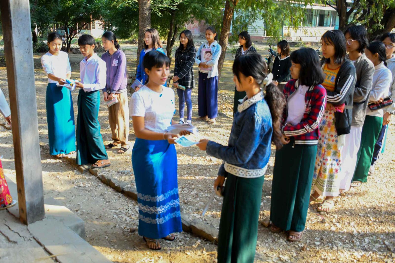 မြင်းခြံမြို့၌ ၇၆ နှစ်မြောက် လွတ်လပ်ရေးနေ့အထိမ်းအမှတ် အထက်တန်းအဆင့်နှင့် အလယ်တန်းအဆင့
